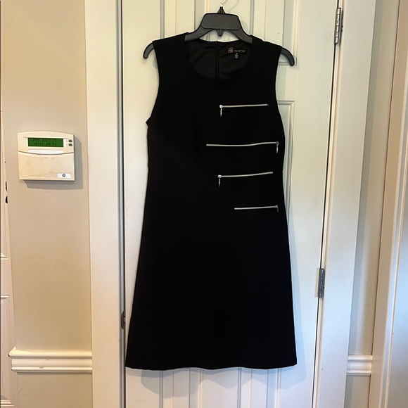 Carre Noir | Dresses | Carre Noir Black Knee Length Dress With Zipper ...
